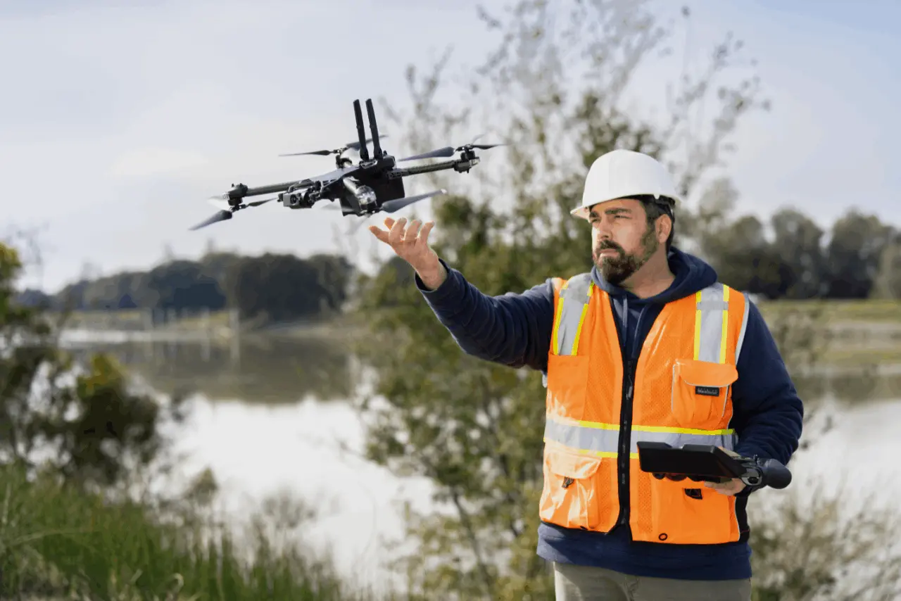 Robótica de defensa | Drones aéreos, terrestres, UAVs